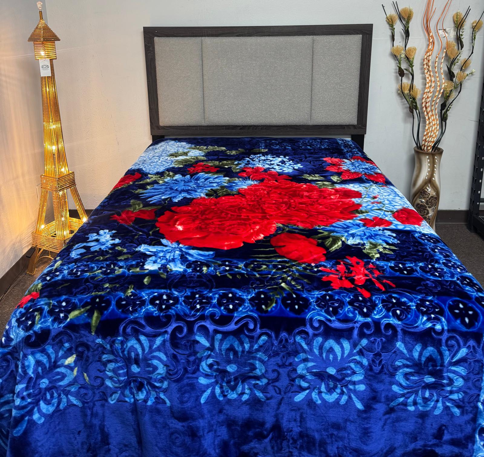 Poptex® Navy Flower Blanket 1-Ply King Size | Unidos Textile